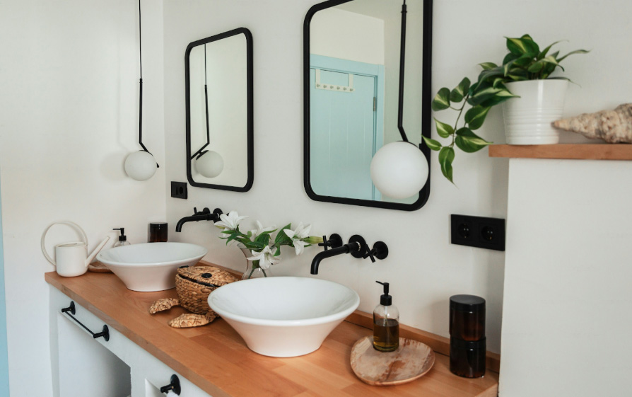 Luxurious Bathroom Decor Ideas | Simple Accessories, Big Impact